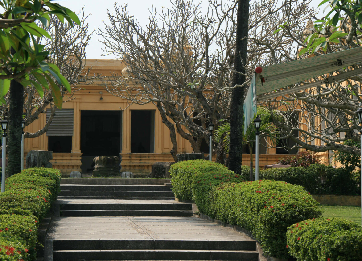 Cham Museum of Sculpture – Holiday Beach Hotel Danang